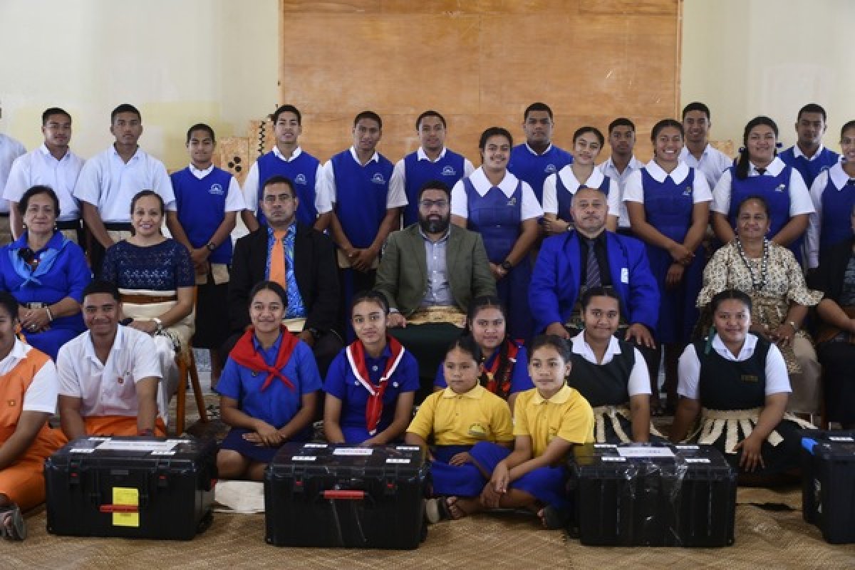 Lord Speaker presents 90 laptops to four secondary schools including Tonga Girls Guide