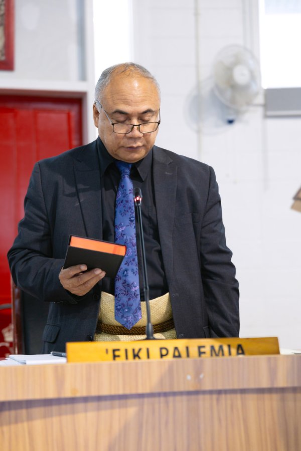Tonga Prime Minister and Cabinet Ministers Take Oath of Office in ...